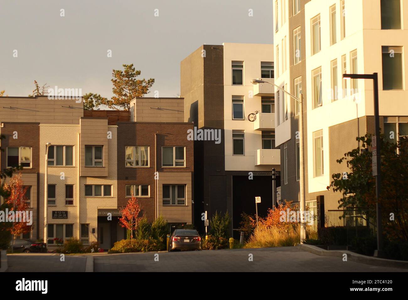 Townhouse architecture hi-res stock photography and images - Alamy