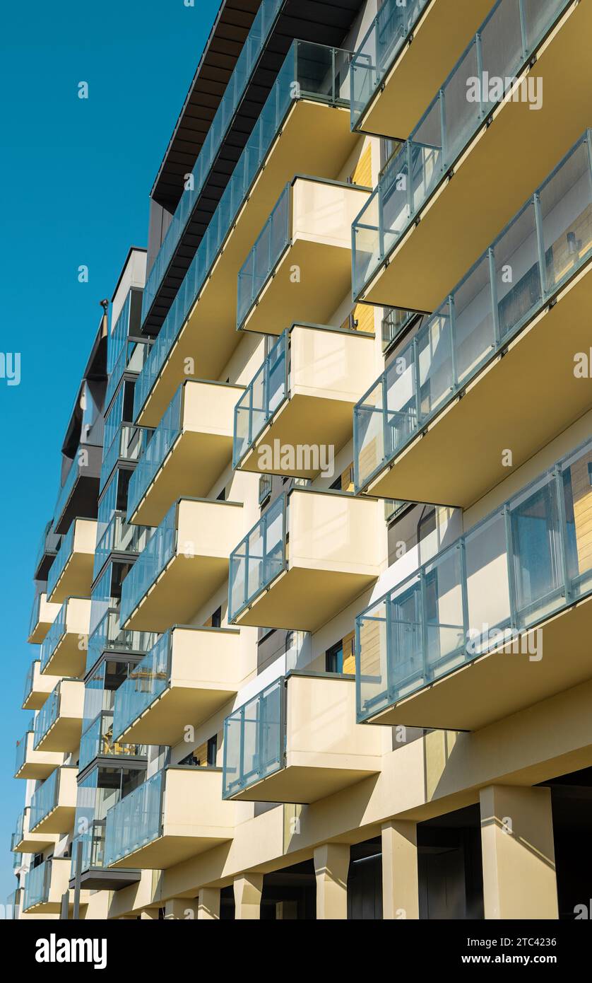 Modern condominium architecture hi-res stock photography and images - Alamy