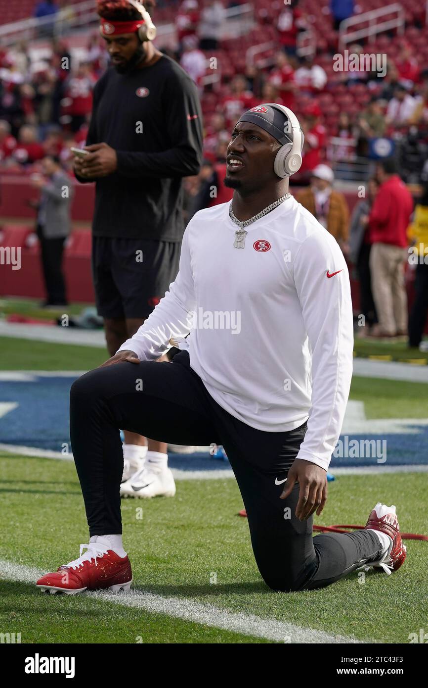 San Francisco 49ers wide receiver Deebo Samuel warms up before an NFL ...