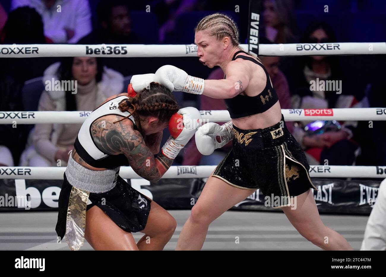 Silvia Bortot (left) and Lauren Price in action during their ...