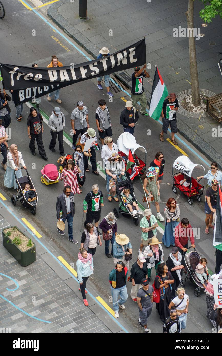 The pro-Palistinian protest march on Queen Street in Auckland, NZL ...