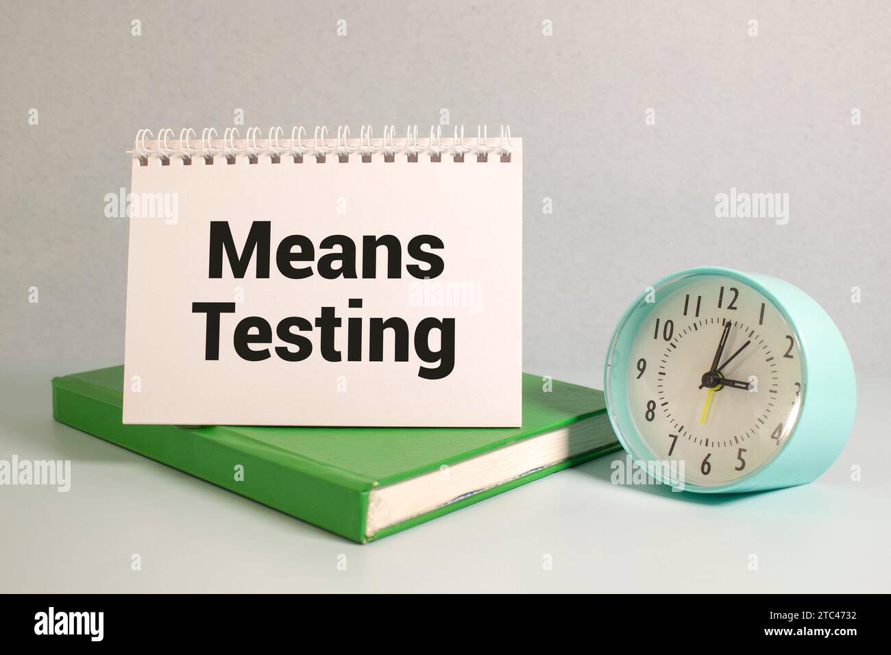 Presentation man hi-res stock photography and images - Alamy