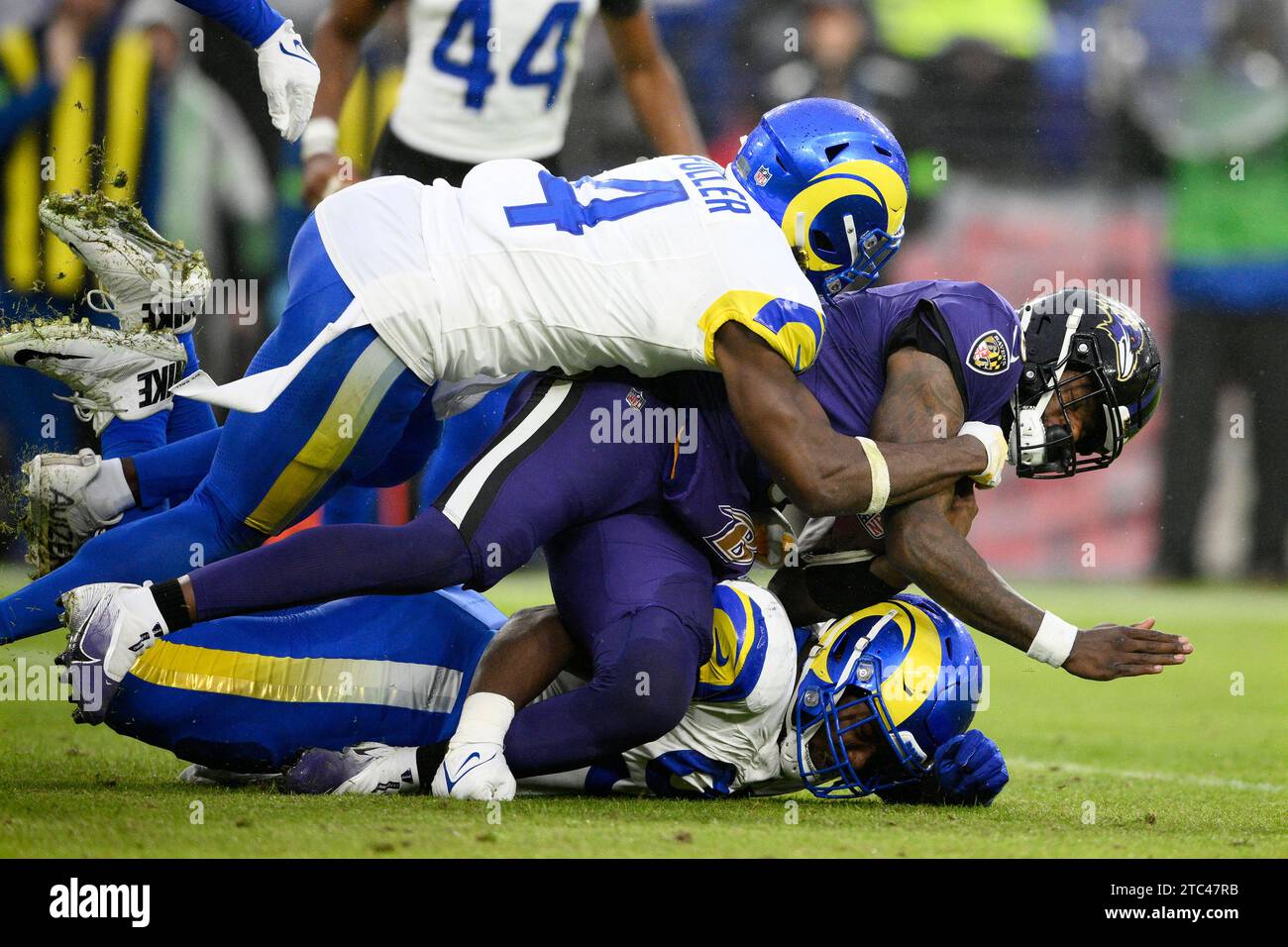 Los Angeles Rams safety Jordan Fuller (4) and Rams defensive tackle ...