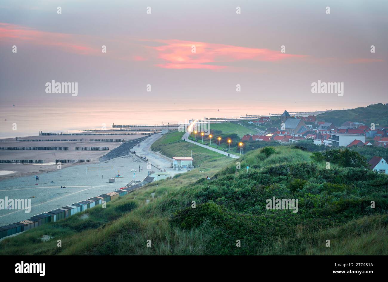 Photo sunset over sea hi-res stock photography and images - Alamy
