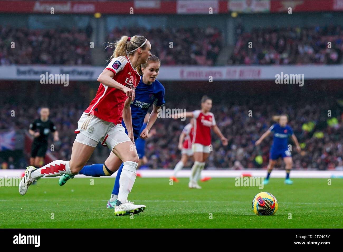 Chelsea frauen hi-res stock photography and images - Alamy