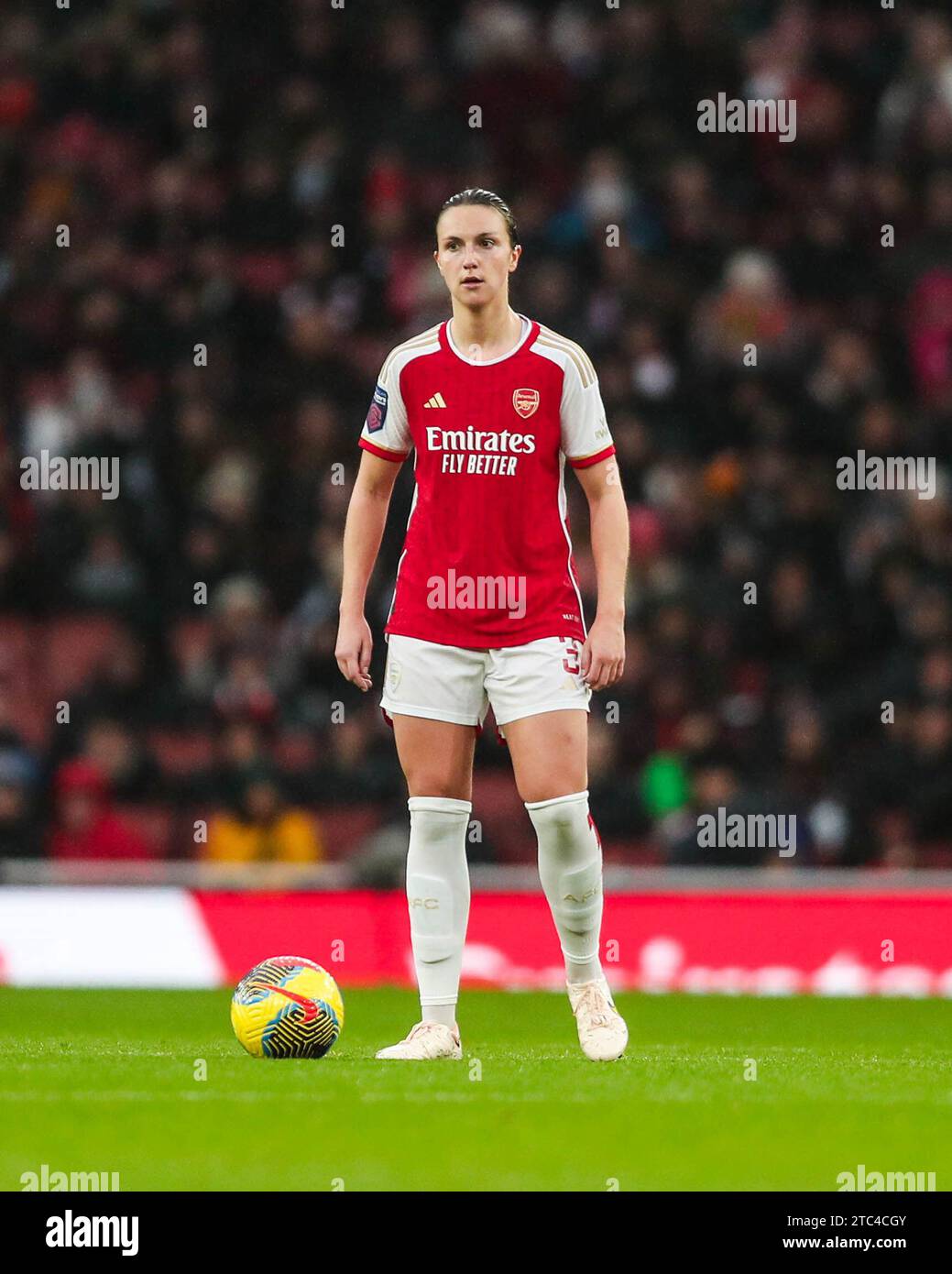 London, UK. 10th Dec, 2023.Arsenal's Lotte Wubben-Moy In action during ...