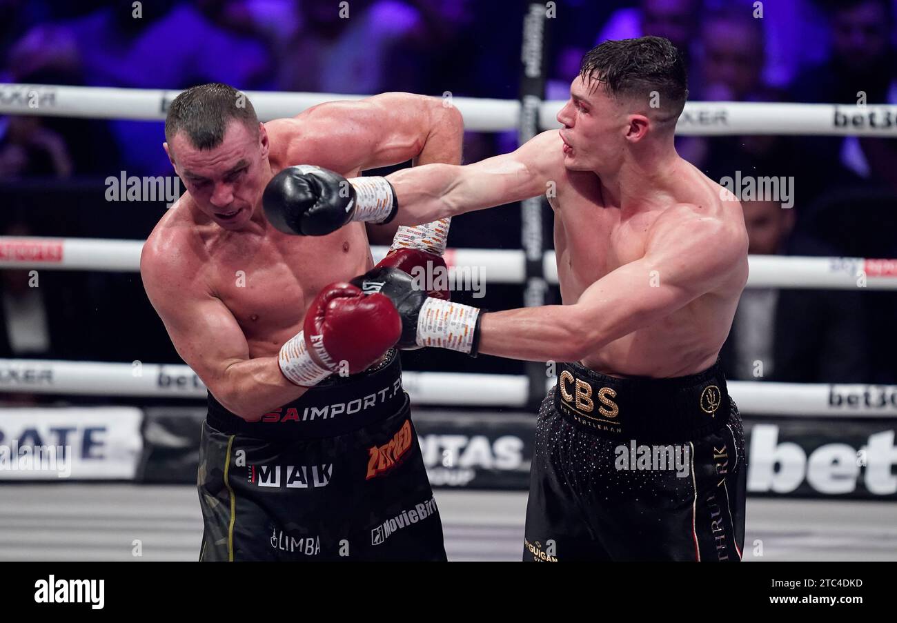 Mateusz Masternak Left And Chris Billam Smith In Action During Their Wbo Cruiserweight Title