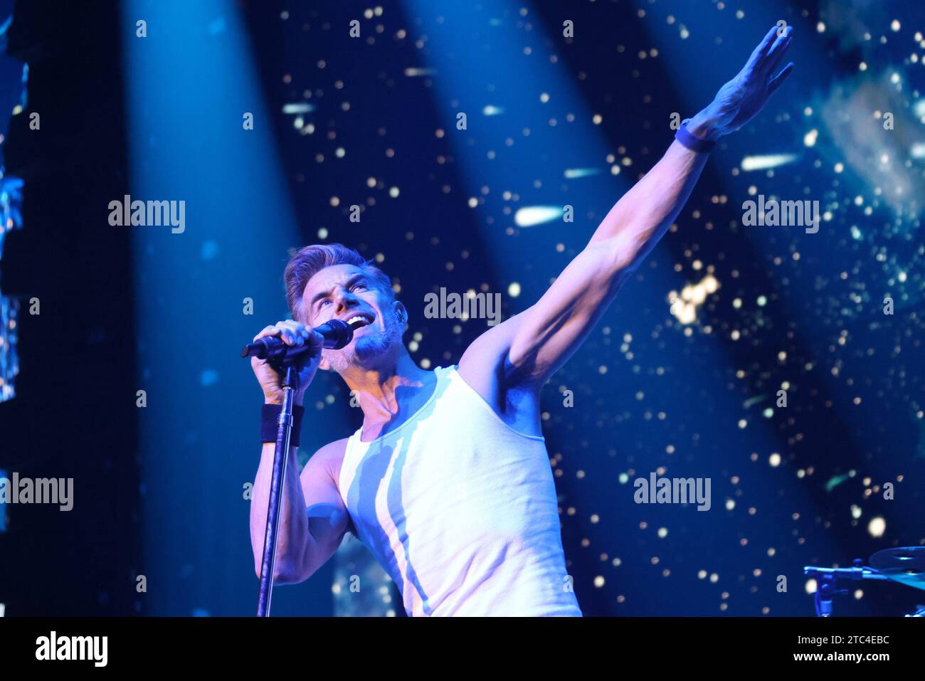 Inglewood, USA. 09th Dec, 2023. Nick Hexum of 311 during Audacy's KROQ ...