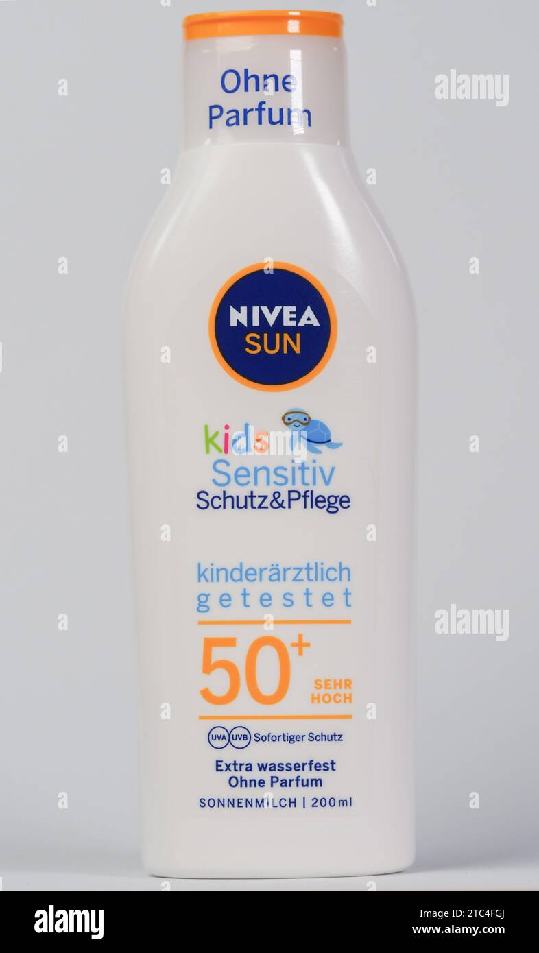 Child friendly spf hi-res stock photography and images - Alamy