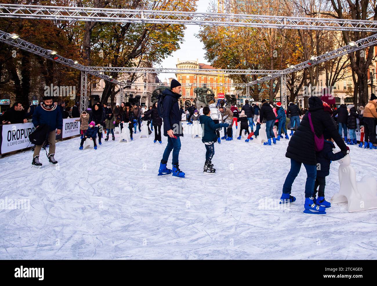 Skating rink italy hi-res stock photography and images - Alamy