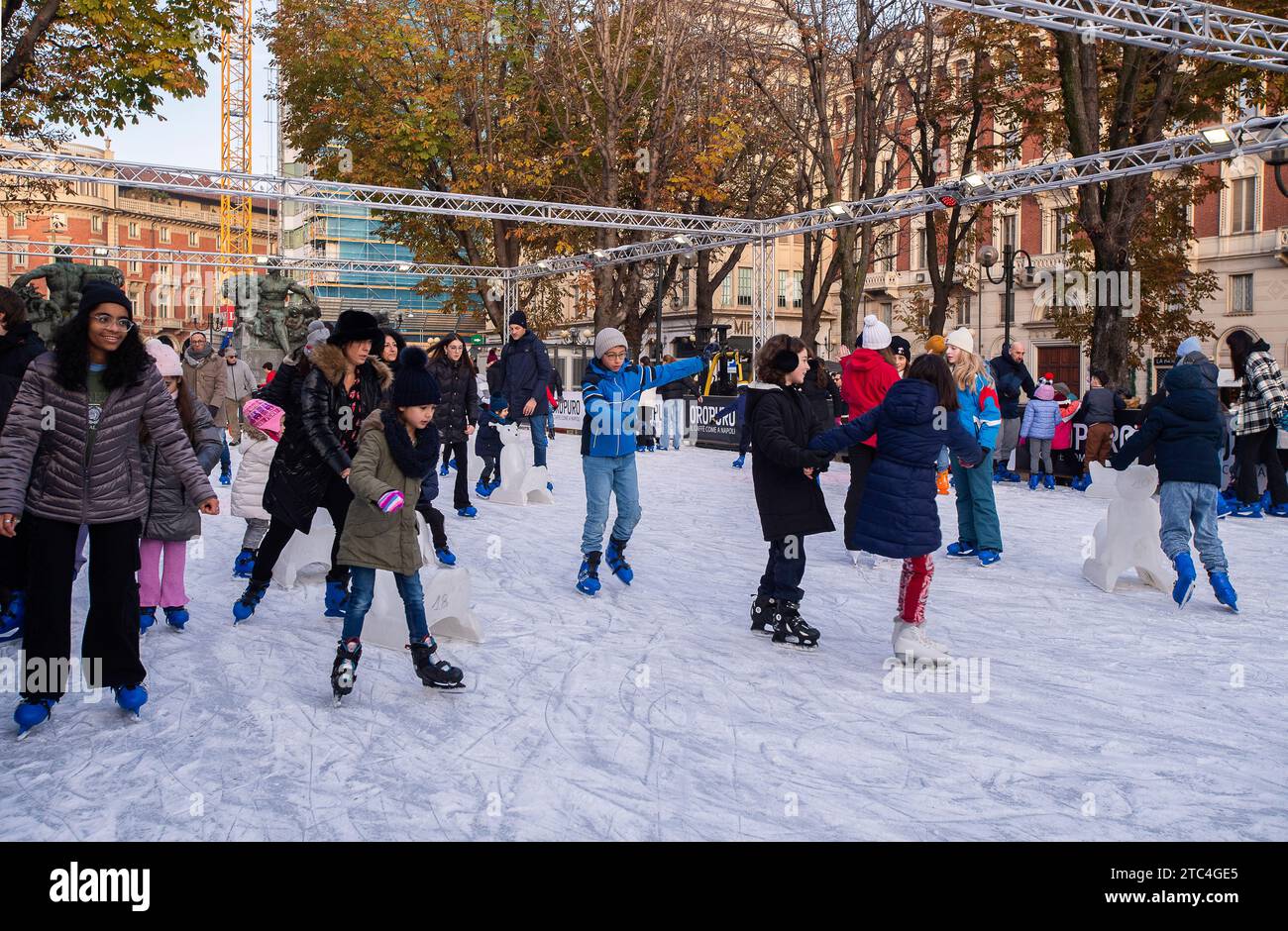 Skating rink italy hi-res stock photography and images - Alamy