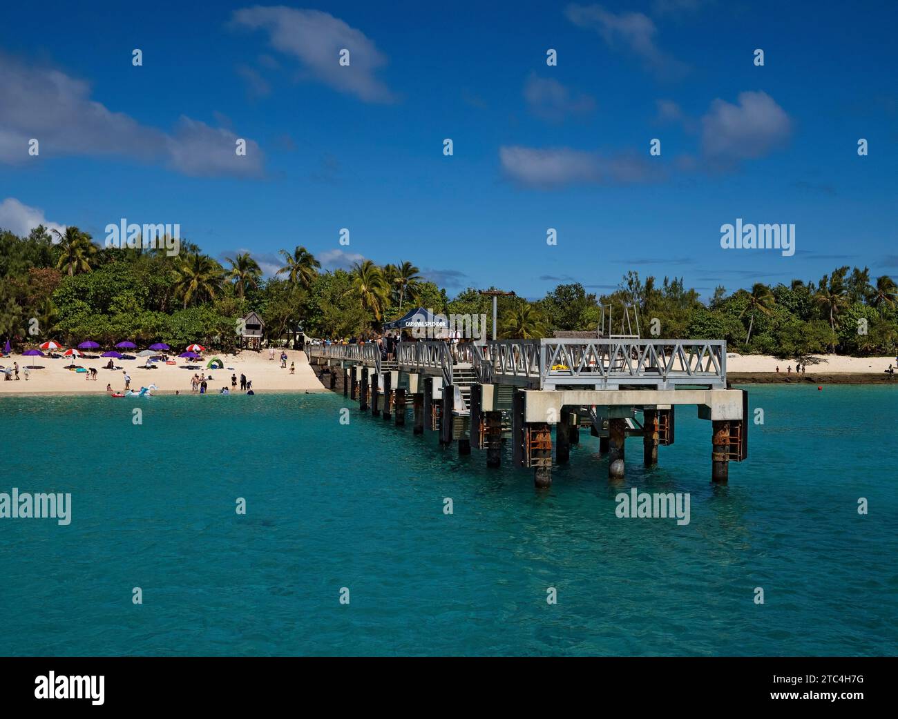 South Pacific Cruise / Mystery Island beach and jetty.Cruise ship ...