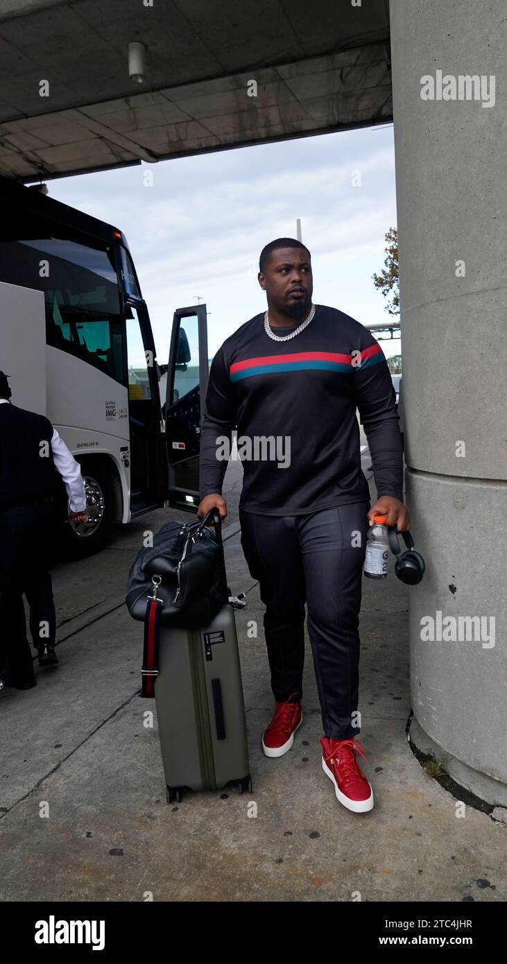 Carolina Panthers guard Gabe Jackson arrives with the team before an ...