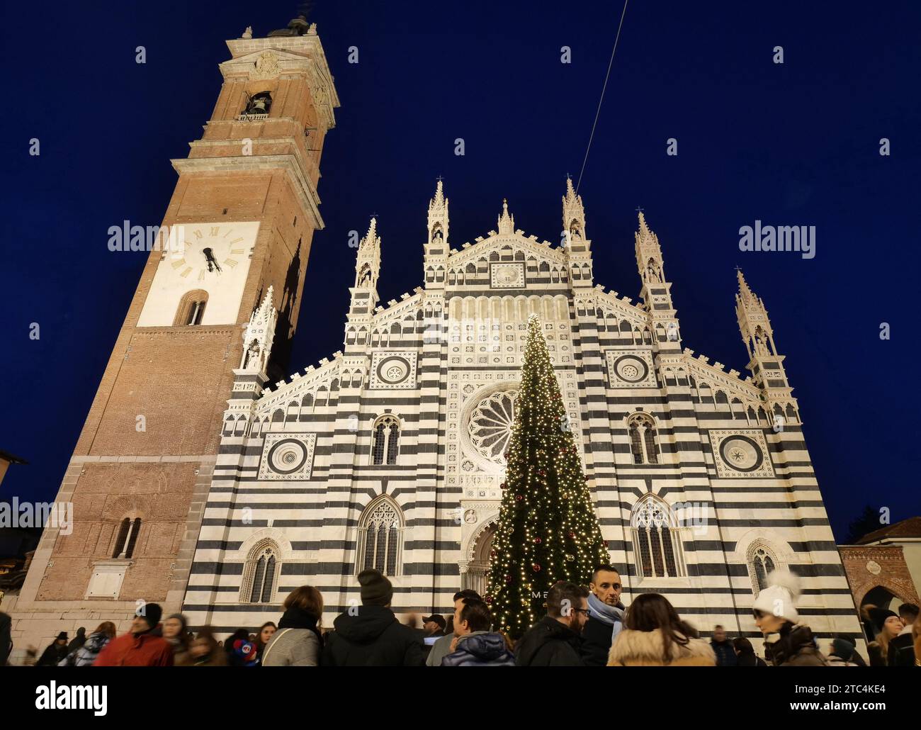 Monza, . 10th Dec, 2023. The city center lights up with splendid lights ...