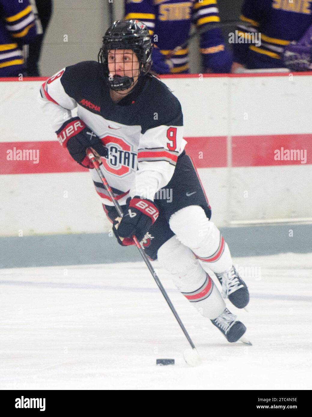 Columbus, Ohio, USA. 10th Dec, 2023. Ohio State Buckeyes forward Hannah ...