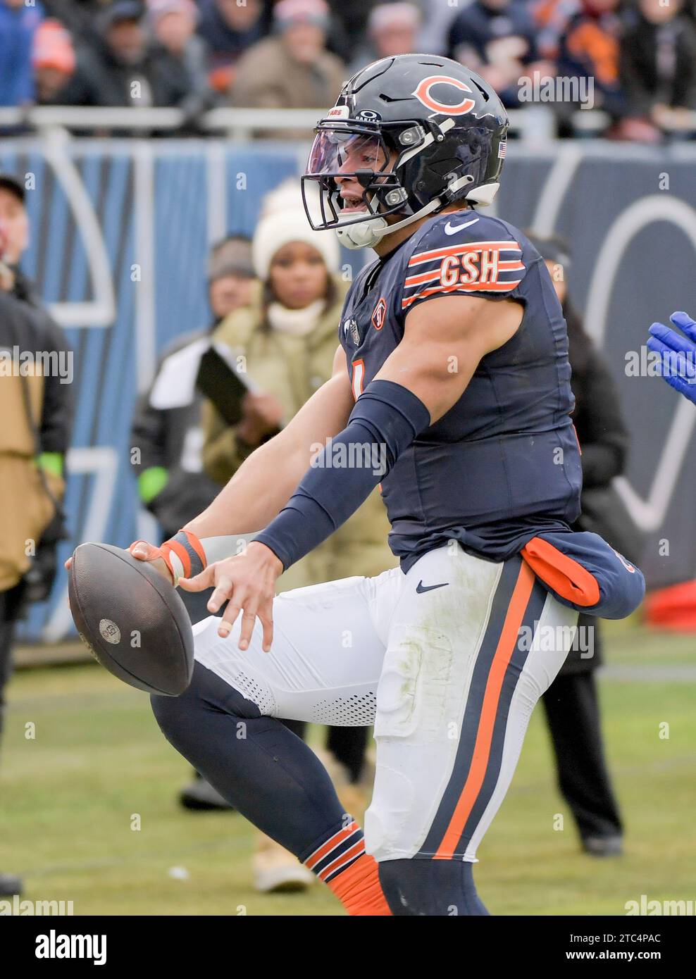 Justin fields chicago bears hi-res stock photography and images - Alamy