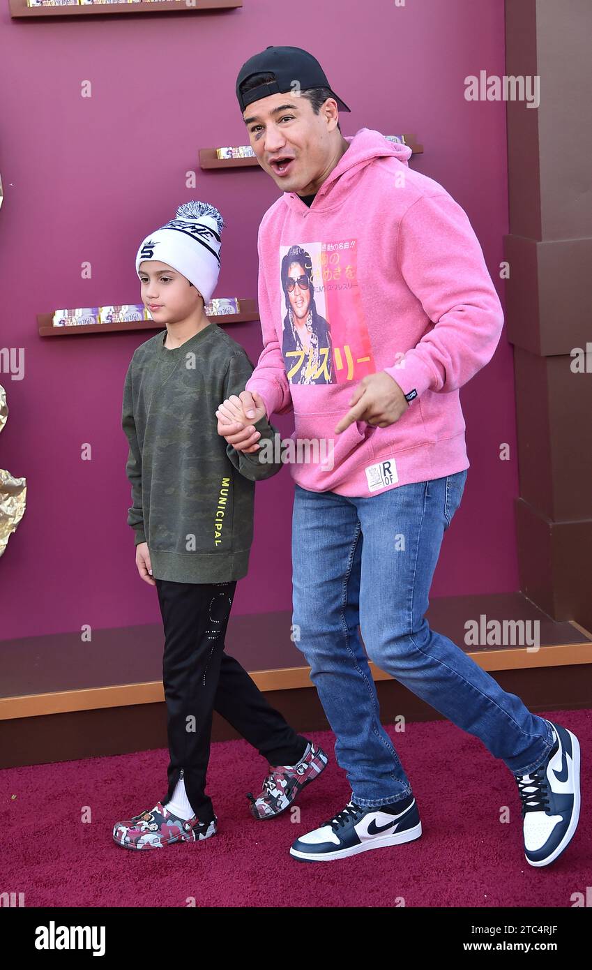 Mario and lisa hi-res stock photography and images - Alamy