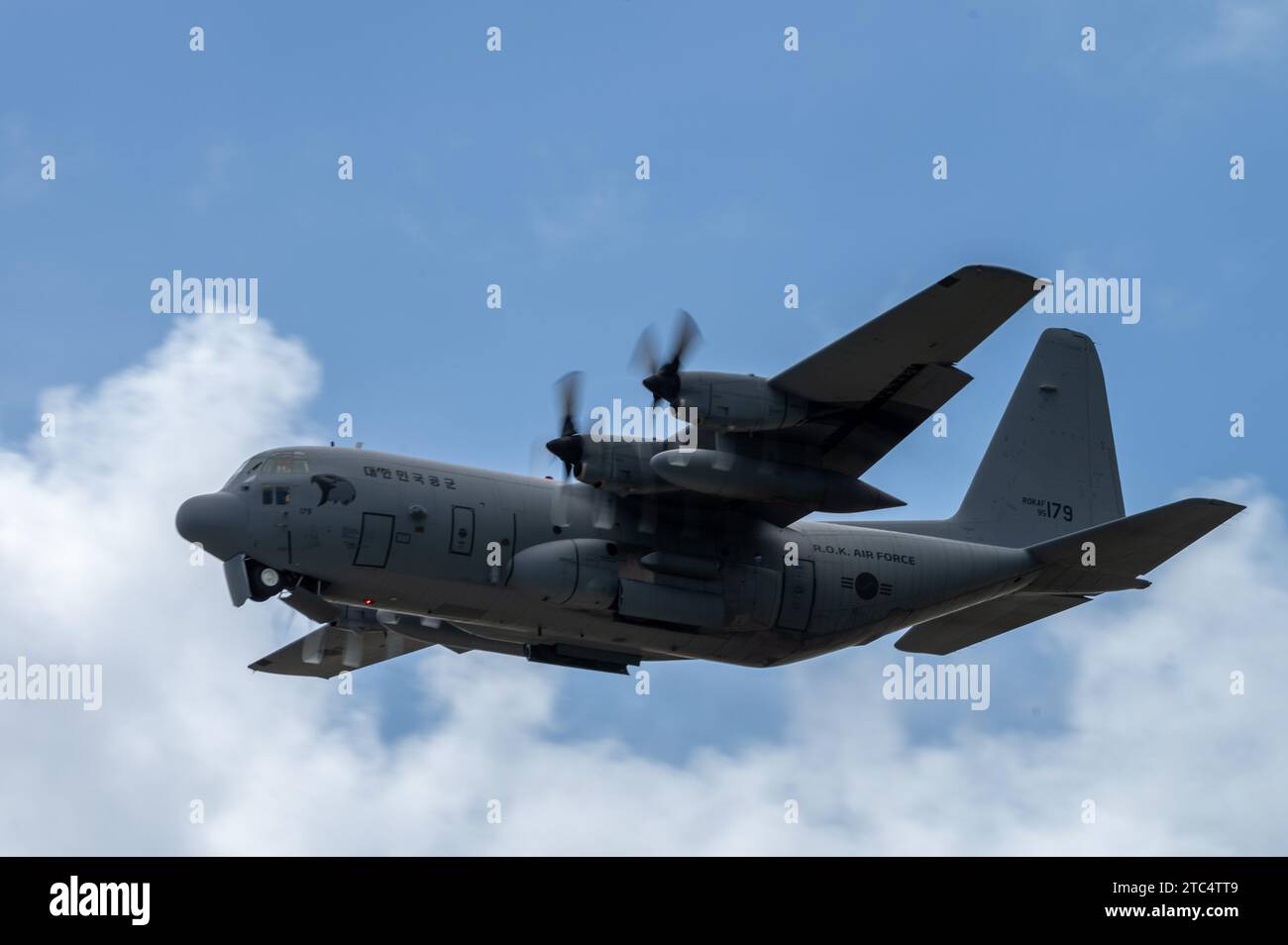 A Republic of Korea Air Force (ROKAF) C-130H Hercules assigned to the ...