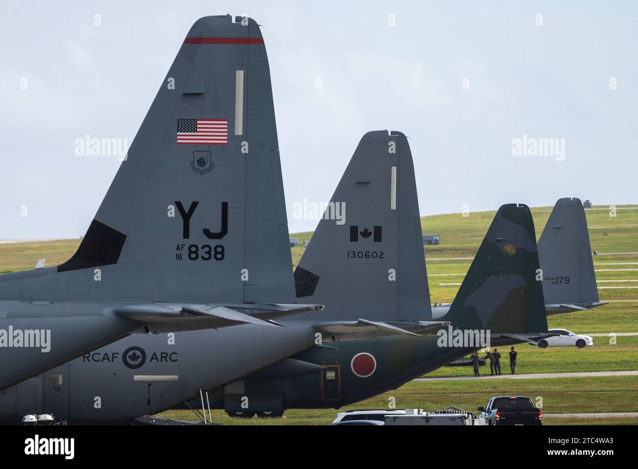 (Left to right) A U.S. Air Force (USAF) C-130J Super Hercules assigned ...