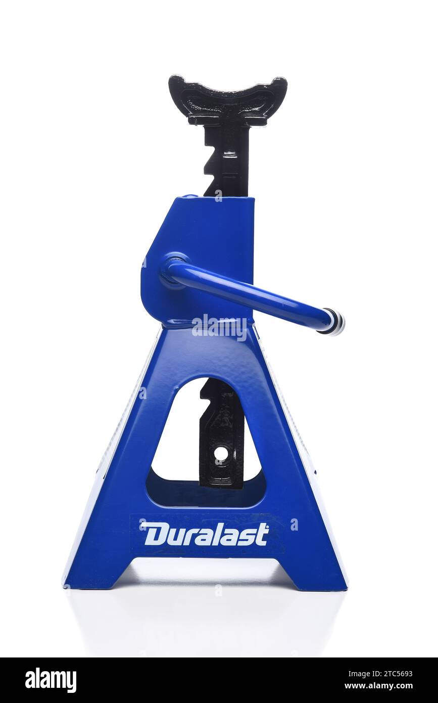 IRIVNE, CALIFORNIA - 10 DEC 2023: A single Duralast 2-ton Jack Stand ...