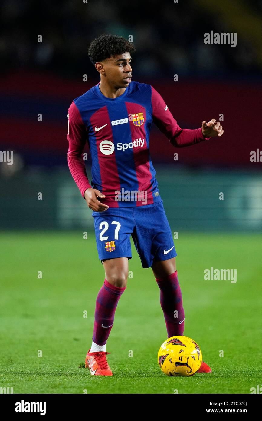 Barcelona, Spain. 10th Dec, 2023. Lamine Yamal (FC Barcelona) in action ...