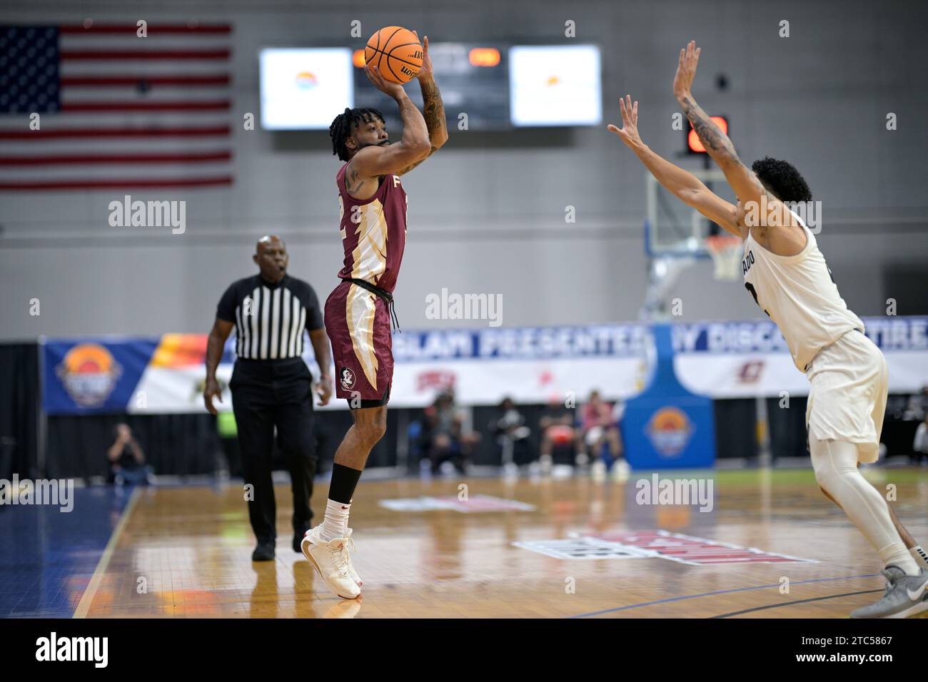 Florida State guard Darin Green Jr. shoots a 3-pointer in front of ...