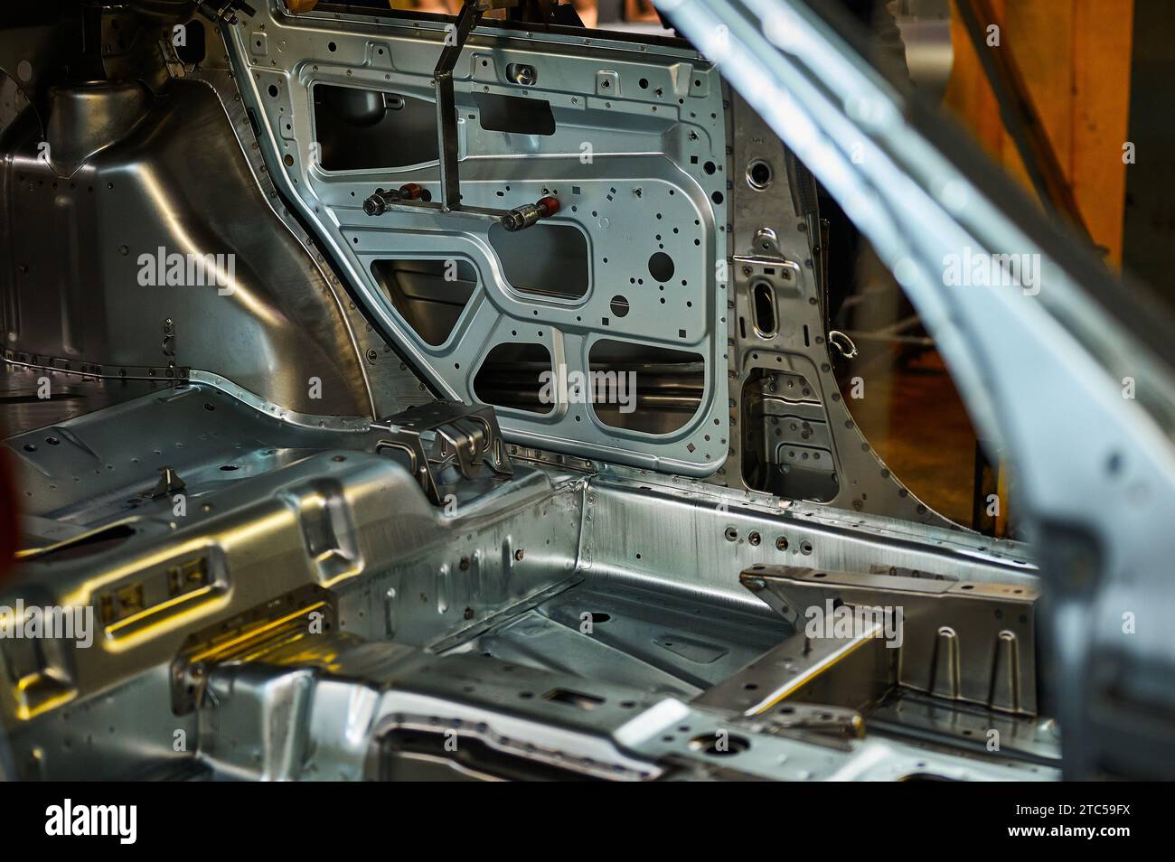Automobile body car plant hi-res stock photography and images - Alamy