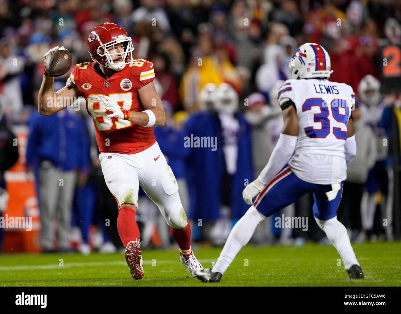 Travis kelce bills hi-res stock photography and images - Alamy
