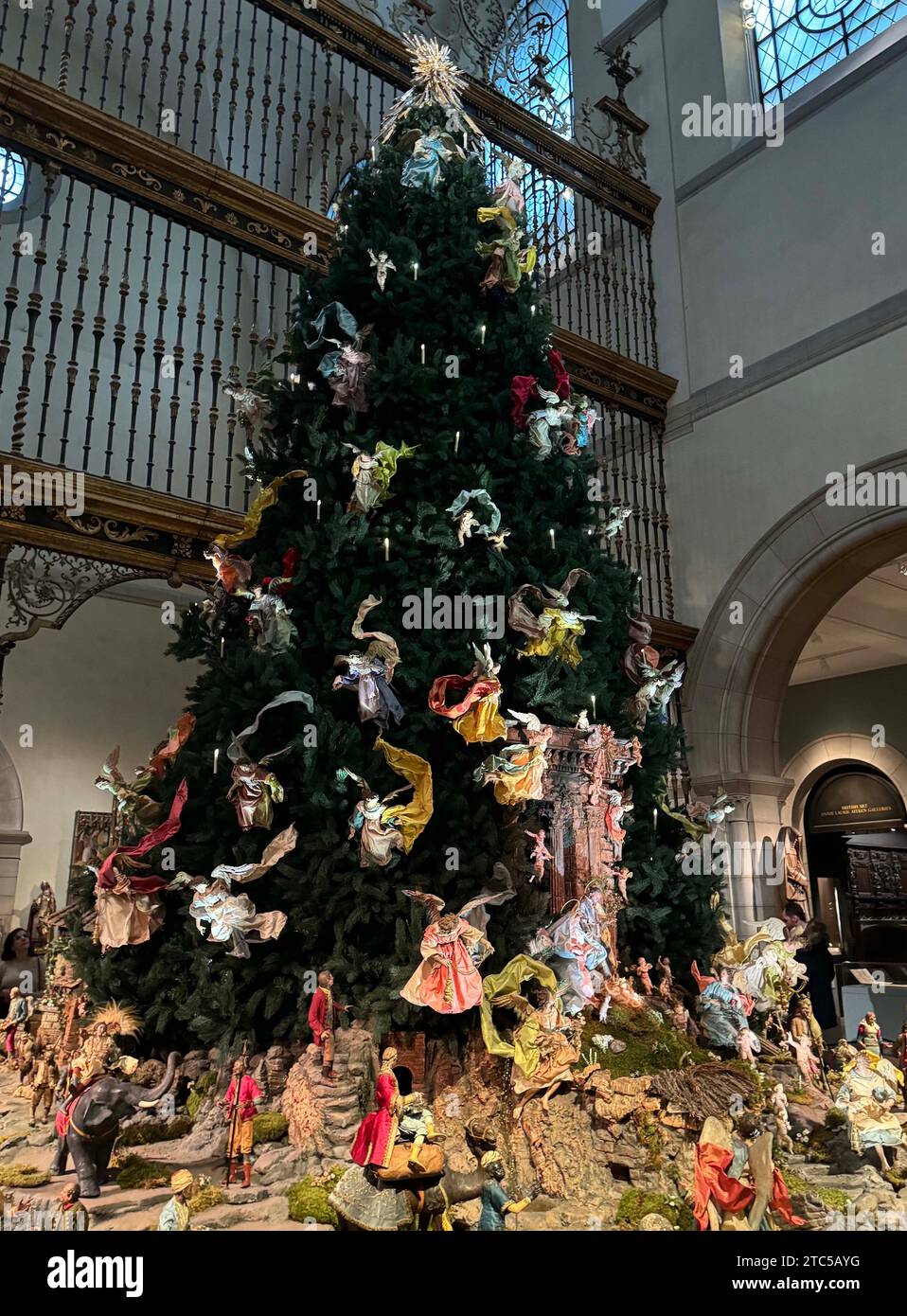 New York, New York, USA. 10th Dec, 2023. A view of the 20 foot Blue ...