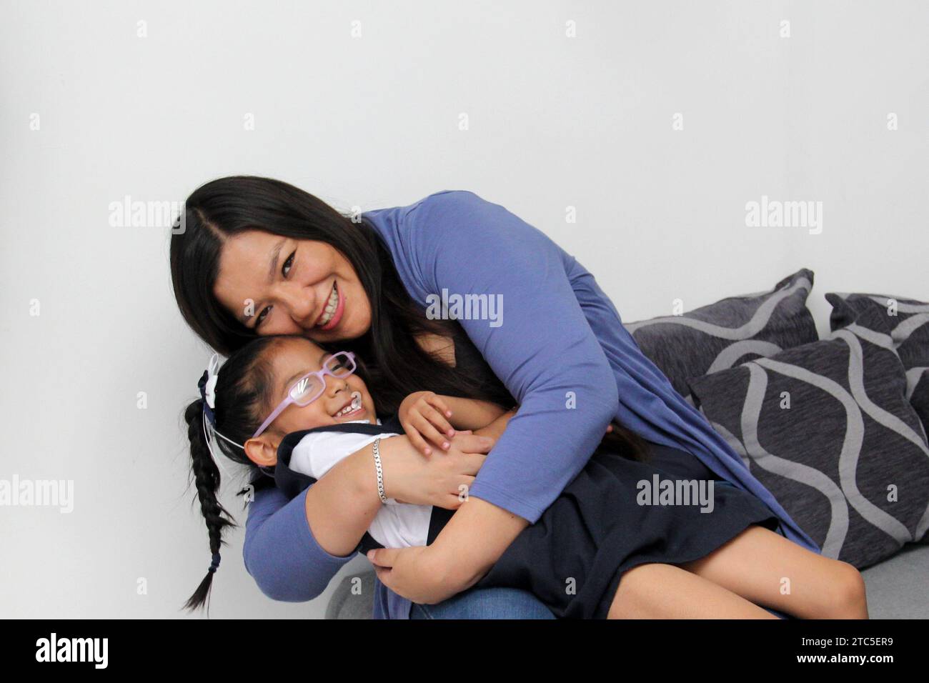 Divorced single mom and 4-year-old brunette Latina daughter enjoy ...