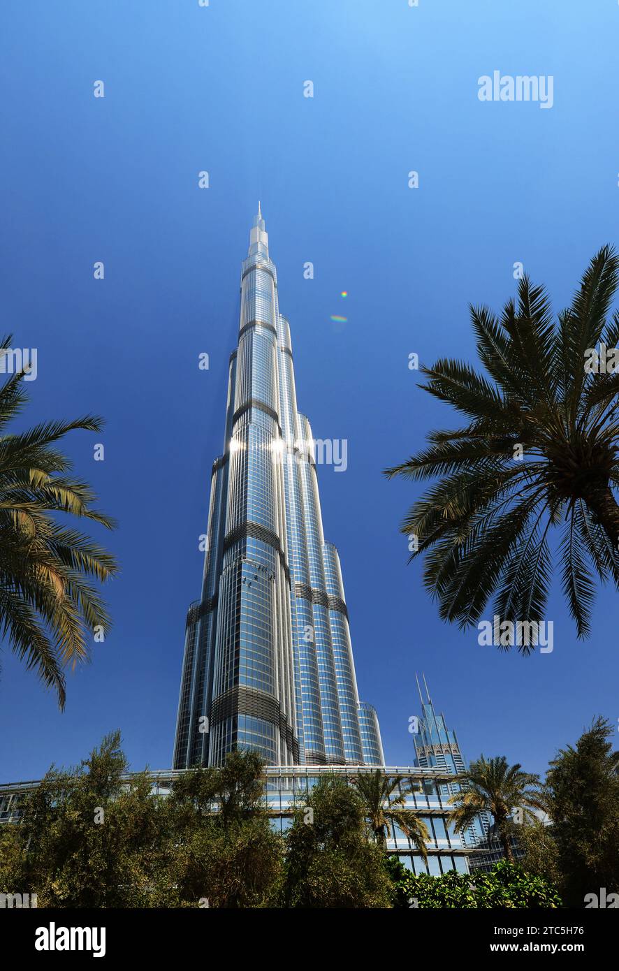 Neo futurism architecture hi-res stock photography and images - Alamy