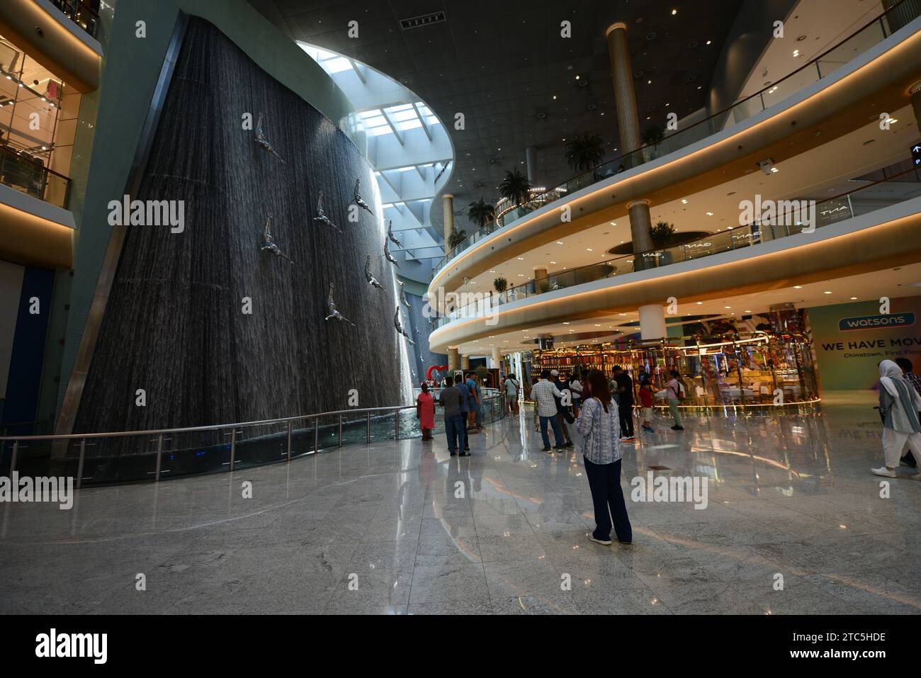 Dubai mall interior hi-res stock photography and images - Alamy