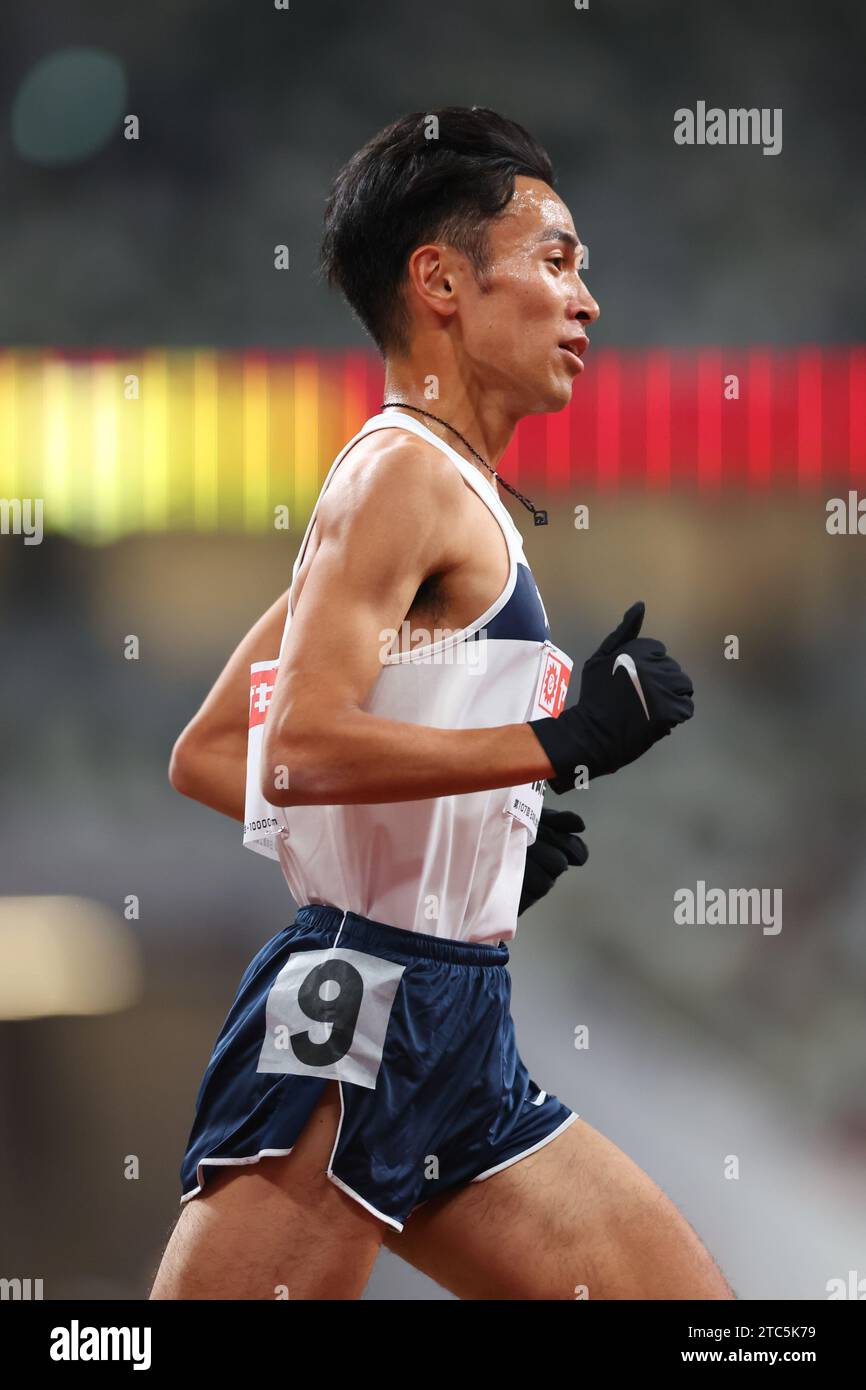 Tokyo, Japan. 10th Dec, 2023. Akira Aizawa Athletics : The 107th Japan Track & Field National ...