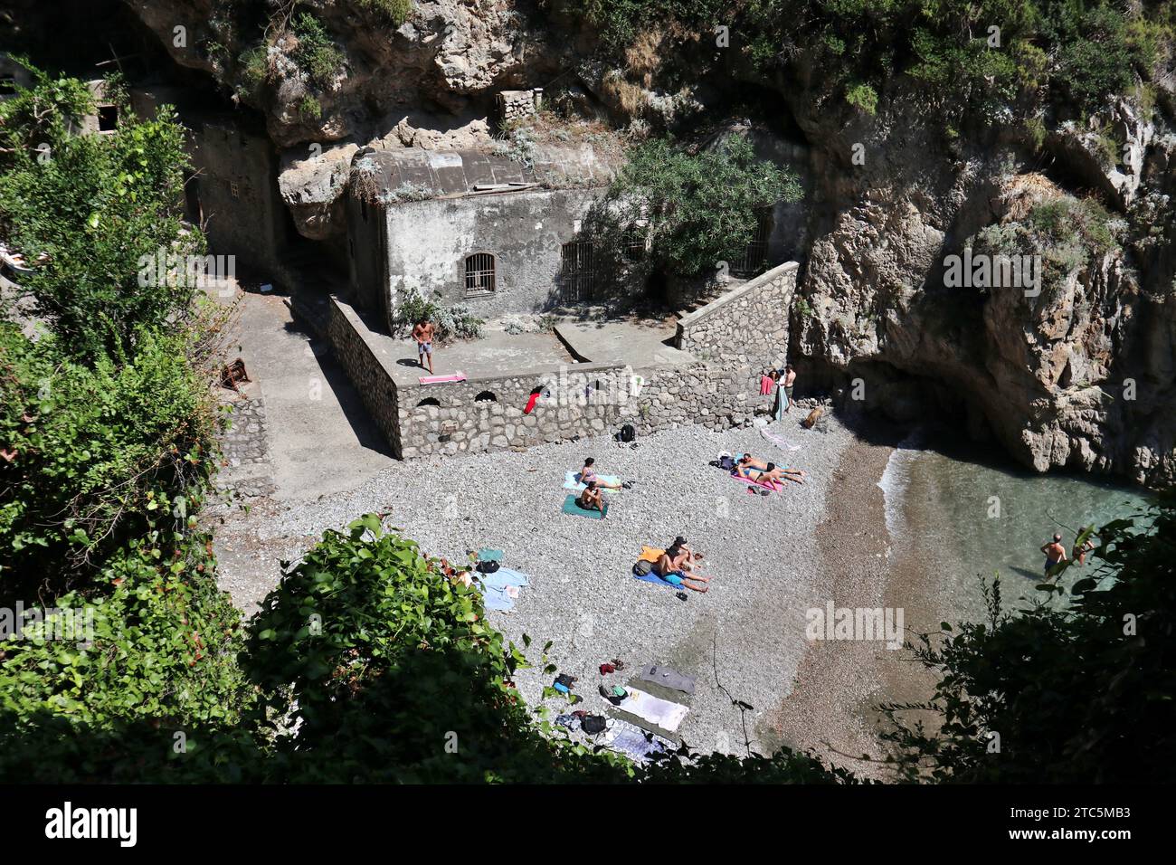 Torca - Borgo di Crapolla dal sentiero Stock Photo - Alamy