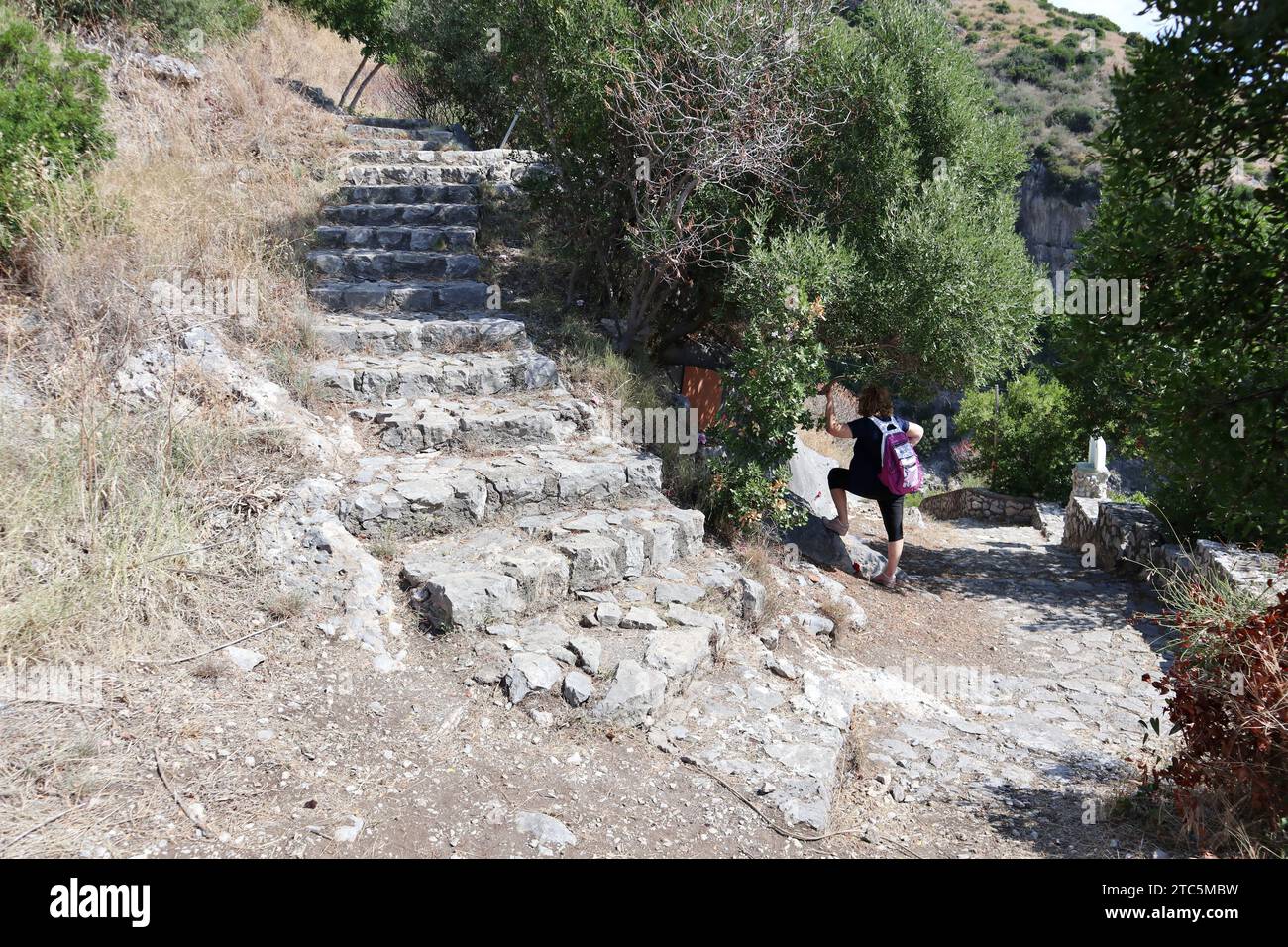 Torca - Inizio della Scala dei 700 gradini dal Fiordo di Crapolla Stock ...