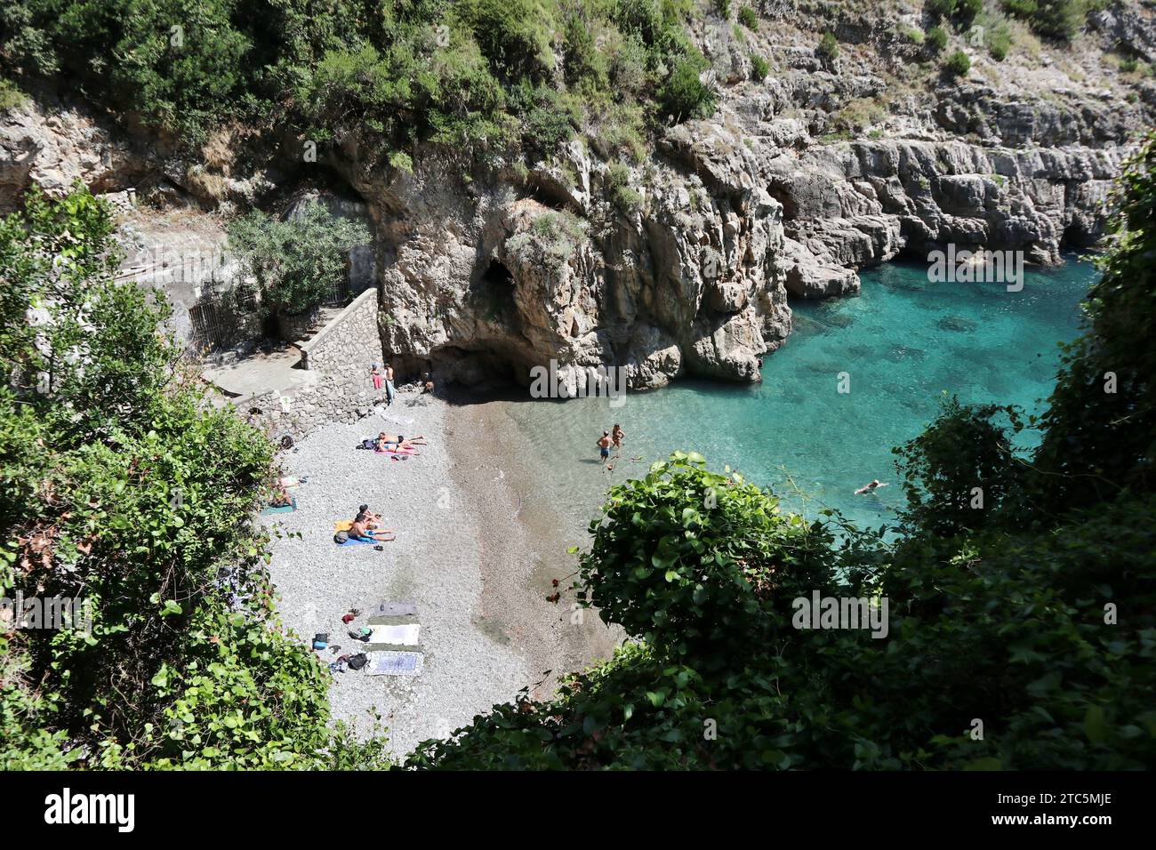 Spiaggia riva verde hi-res stock photography and images - Alamy