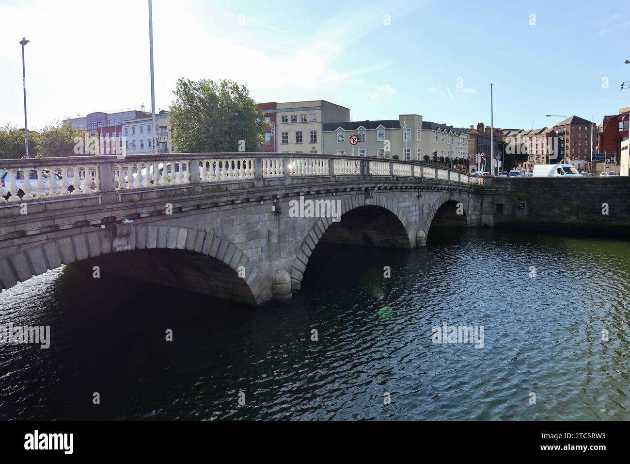 Dublino - Father Mathew Bridge da Arran Quay Stock Photo - Alamy