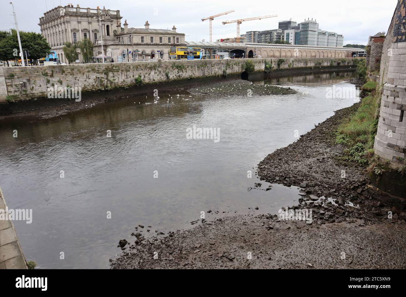 Dublino - Heuston Station da Sean Heuston Bridge Stock Photo - Alamy