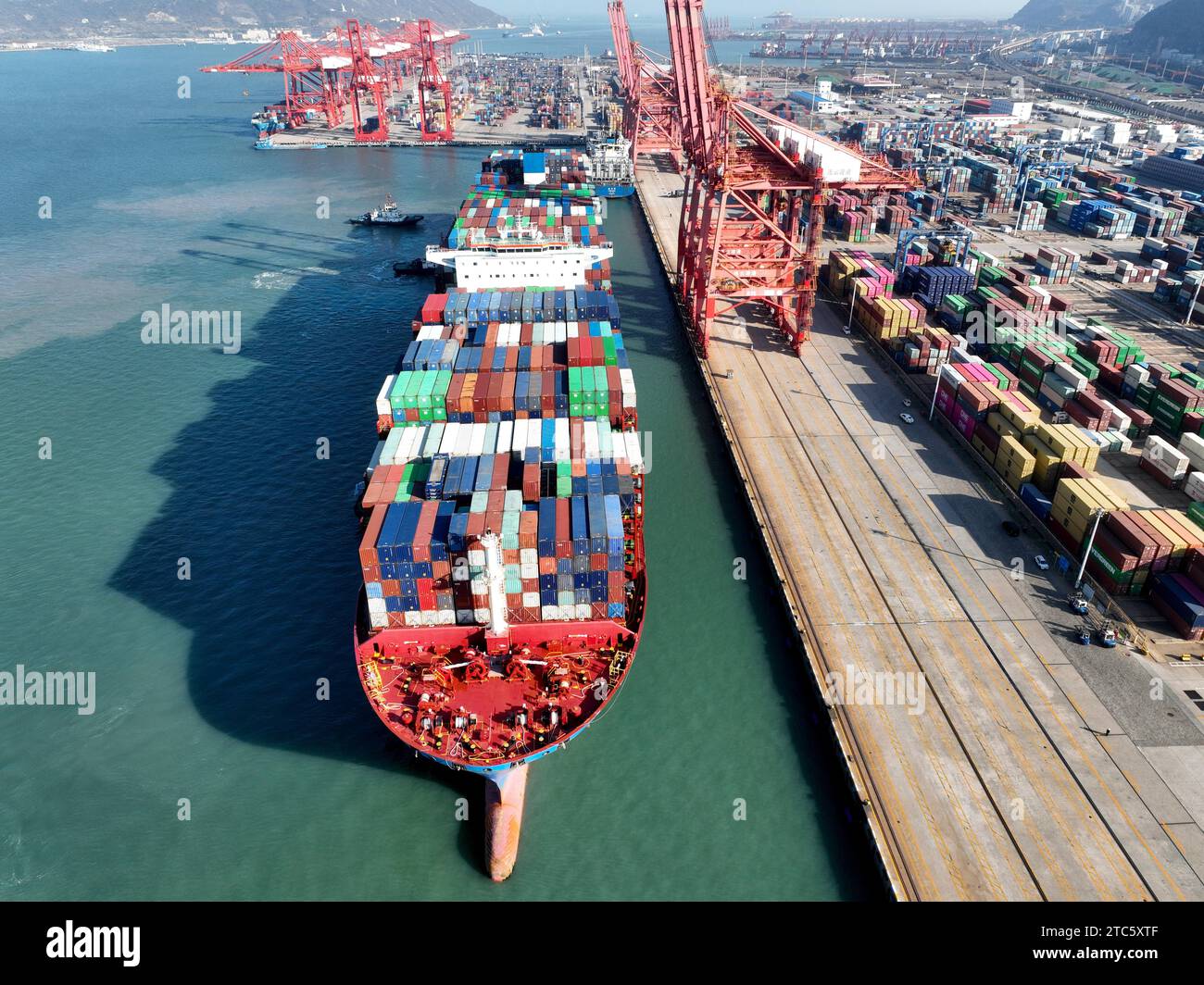 Aerial photo shows a large container ship at Lianyungang Port in ...