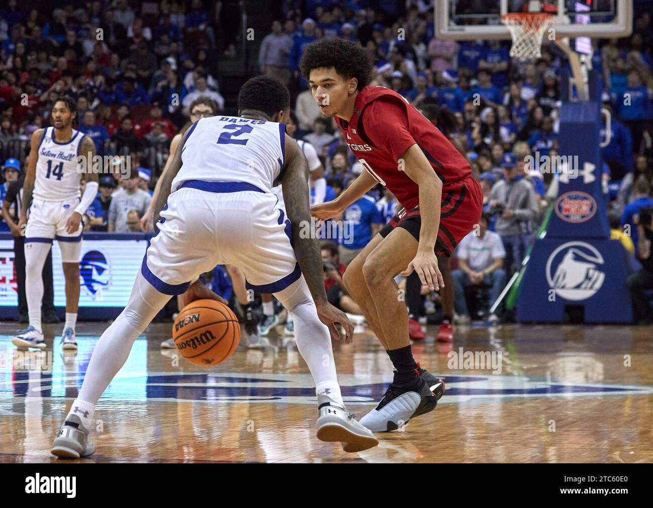 Rutgers Scarlet Knights guard Derek Simpson (0) defends Seton Hall ...