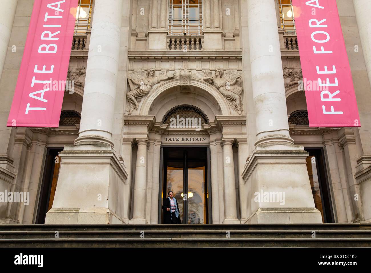 Tate Britain and the Tate Gallery in Millbank, Westminster, London ...