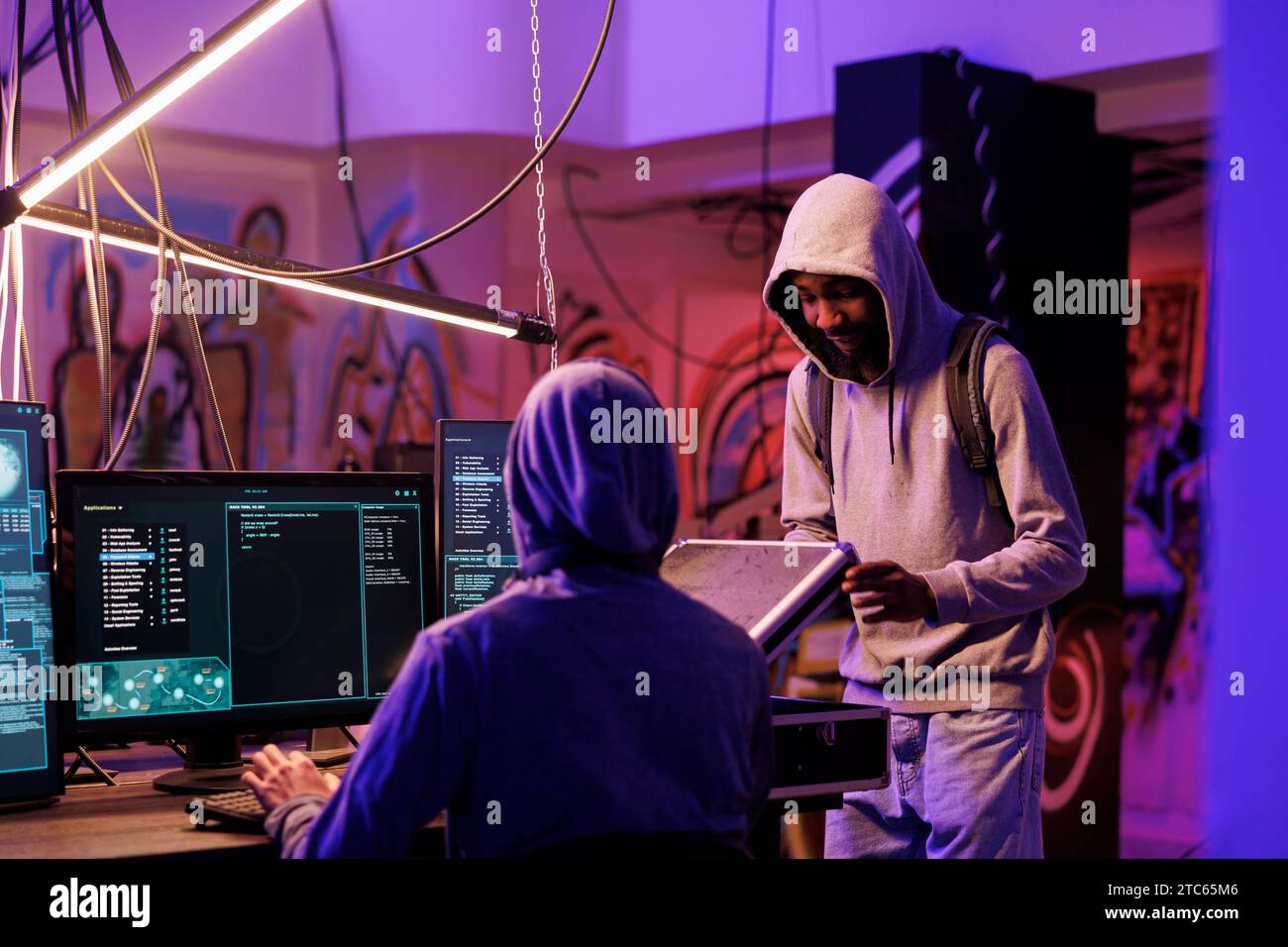 Opening black box hi-res stock photography and images - Alamy