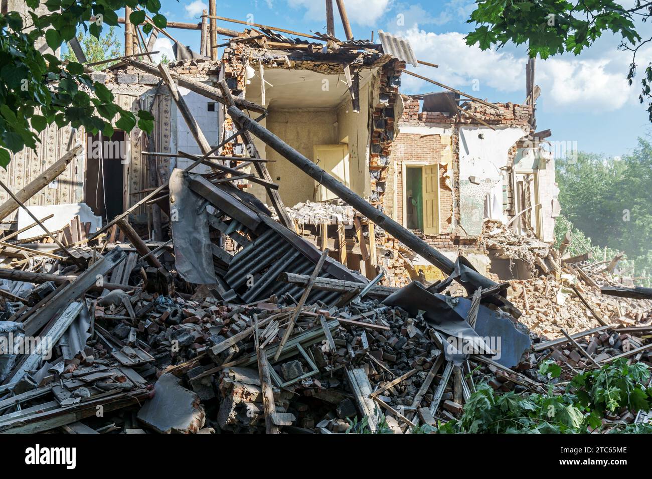 Moldering building hi-res stock photography and images - Alamy