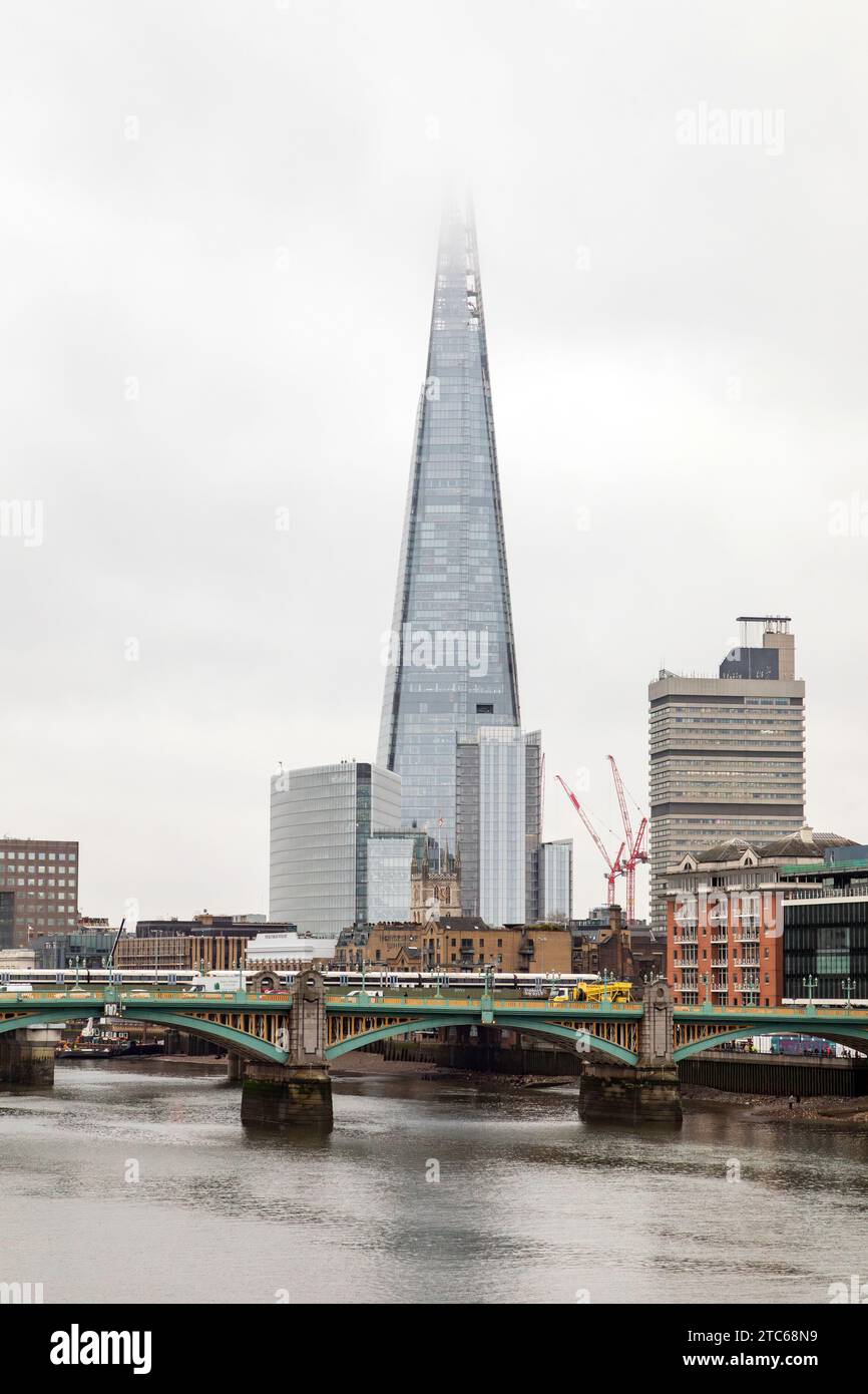 Shard skyscraper renzo piano hi-res stock photography and images - Alamy