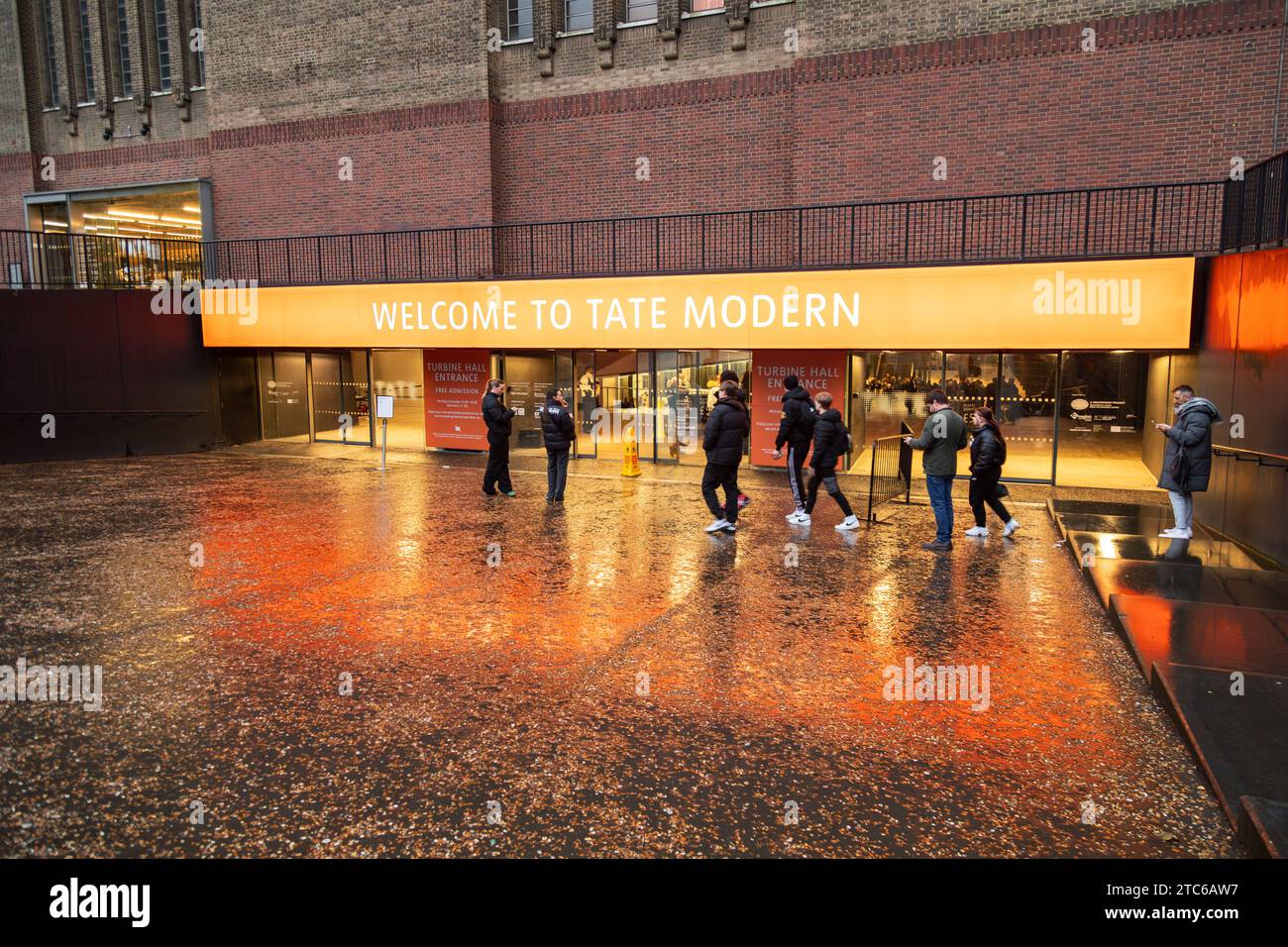Tate Modern art gallery, London, UK Stock Photo - Alamy