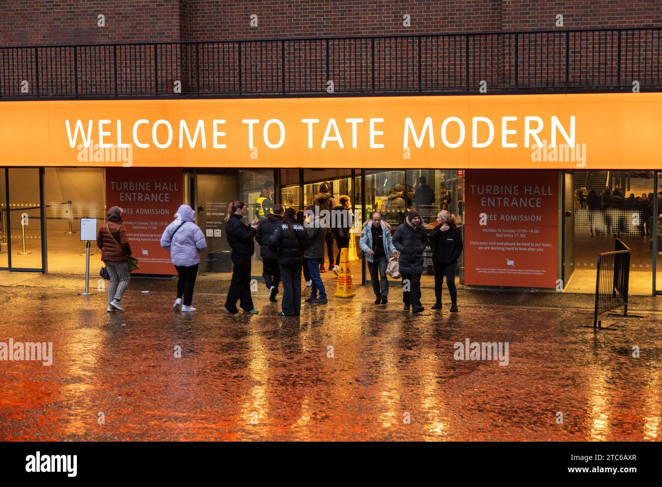 Tate Modern art gallery, London, UK Stock Photo - Alamy