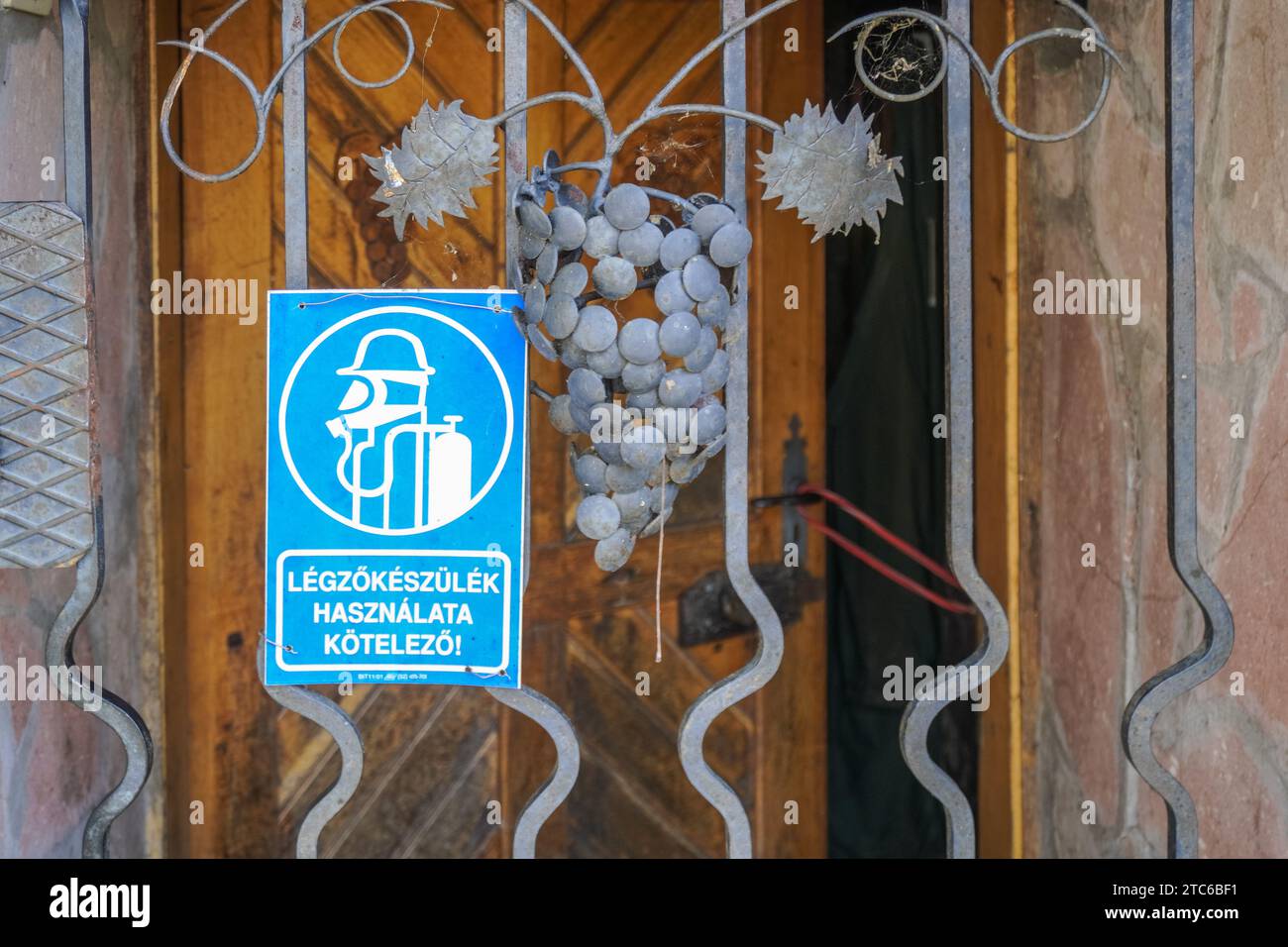 Warning and personal protective equipment ppe sign hi-res stock ...