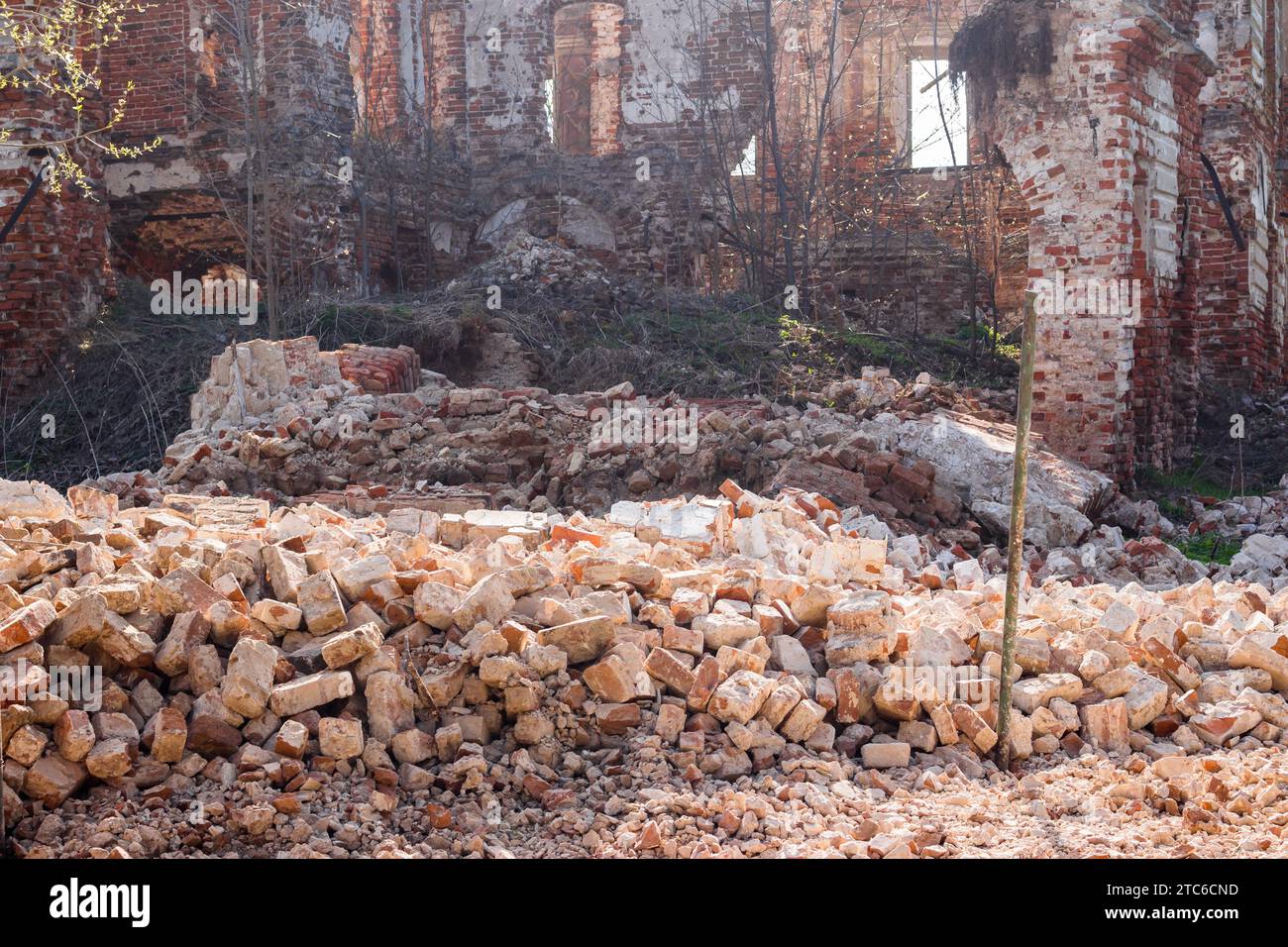 After a wall collapsed hi-res stock photography and images - Alamy