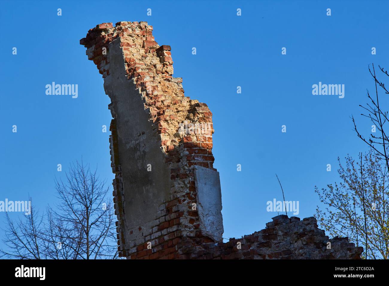 Protruding brick hi-res stock photography and images - Alamy