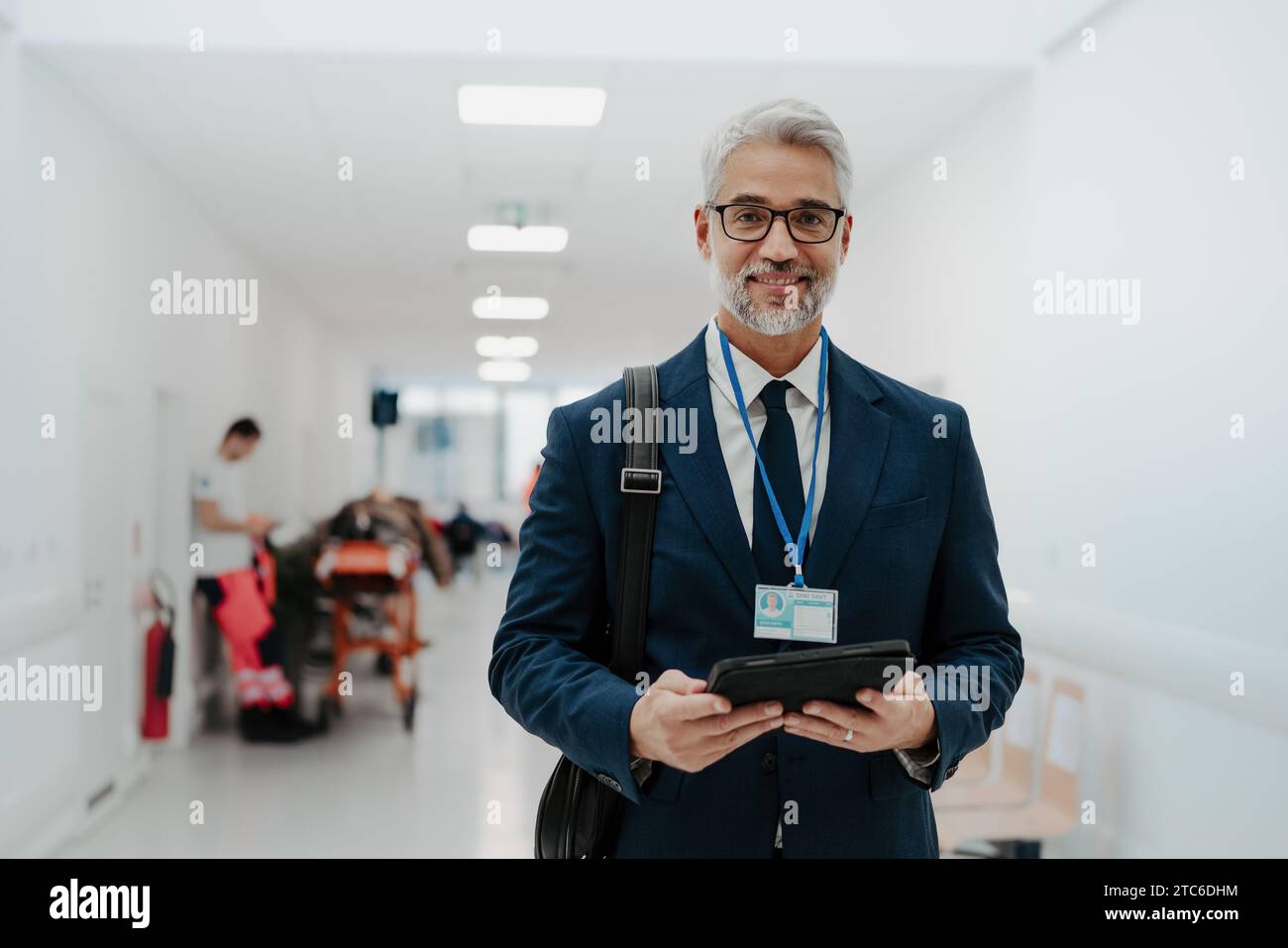 Doctor medical pharmaceutical salesman hi-res stock photography and ...